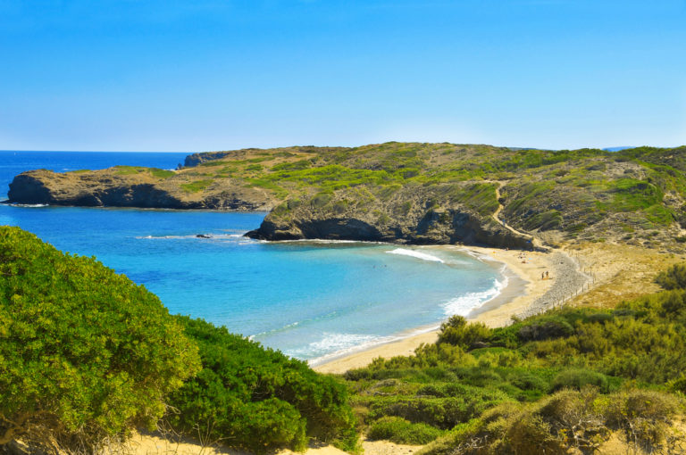 Menorca Strände: 10 Highlights mit allen Infos - 2025