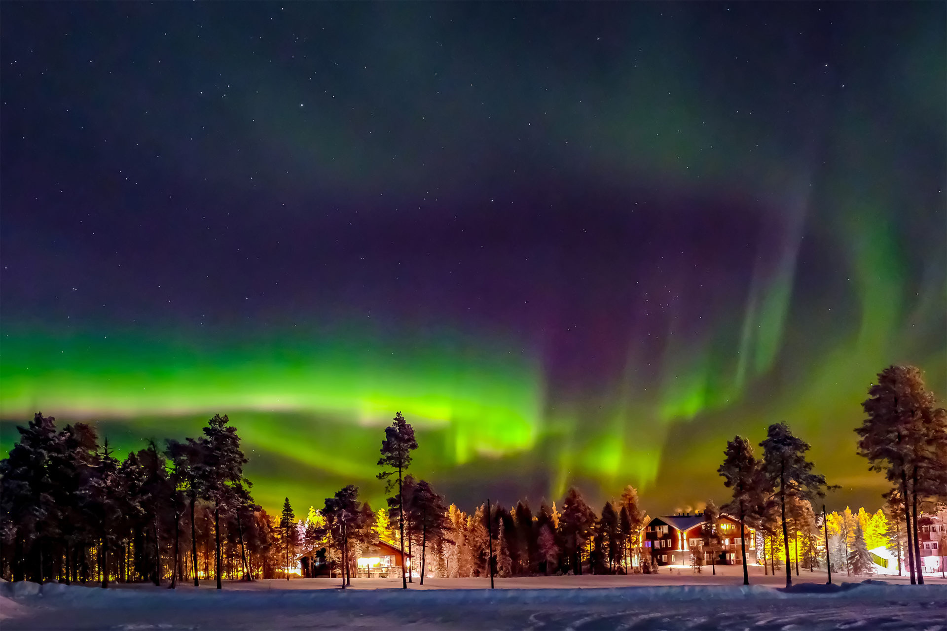 Glasiglu in Finnland - Vom Bett aus die Polarlichter sehen